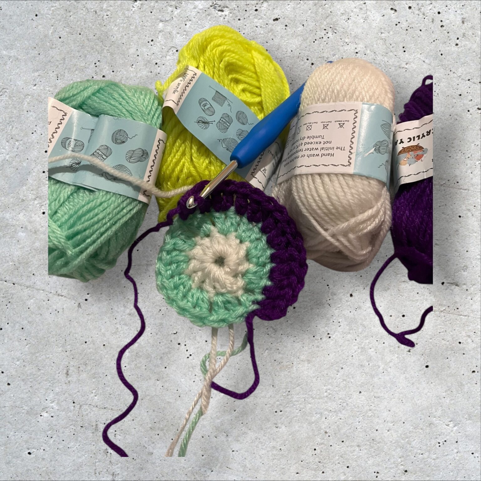 Granny Square Crochet Workshop - Tata Christiane