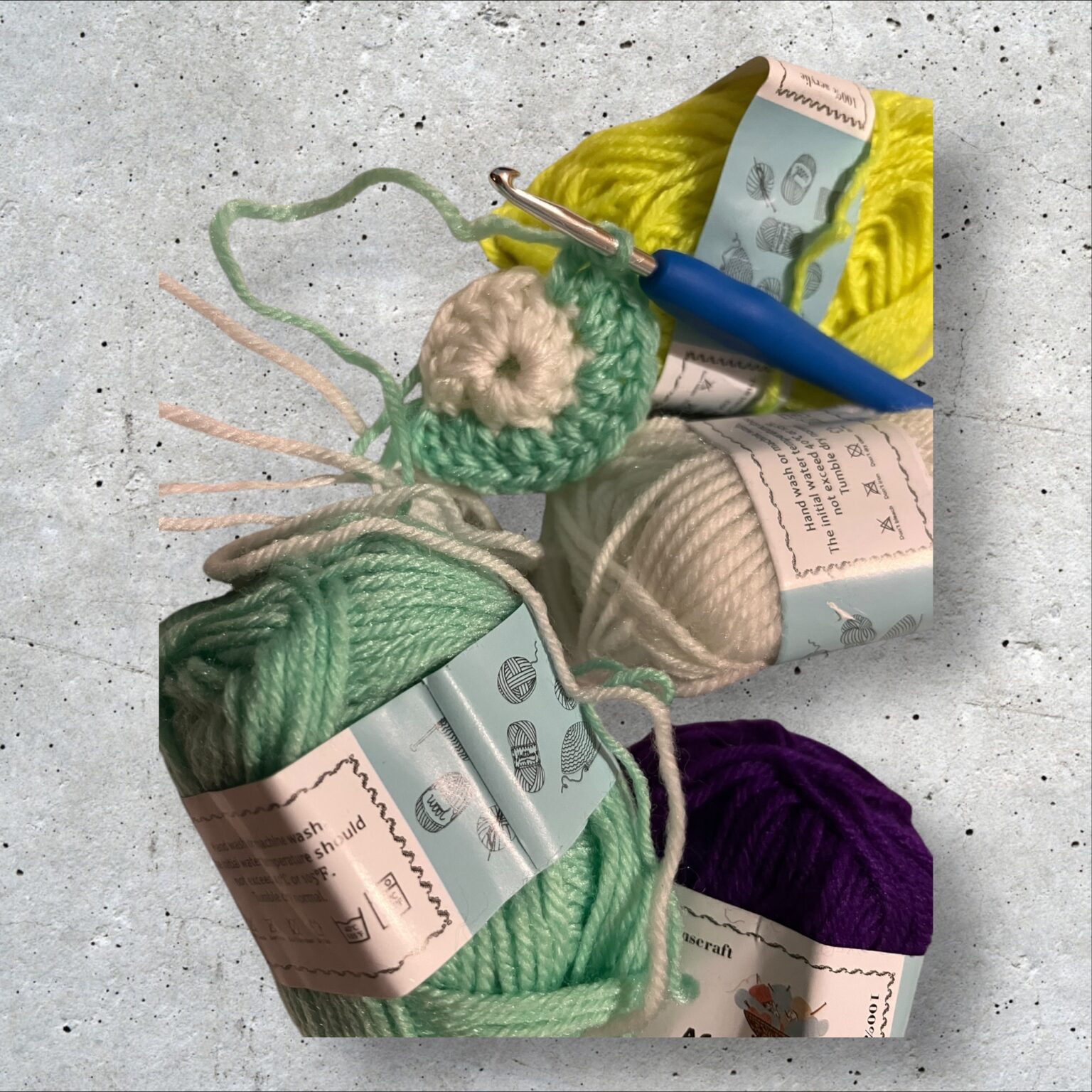 Granny Square Crochet Workshop - Tata Christiane